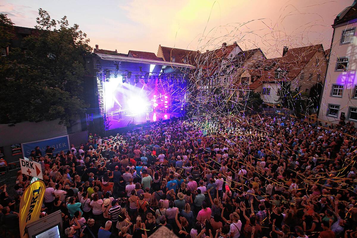 Meersburg Schlossplatz Open Airs 2023: Sarah Conner, Santiano und ...